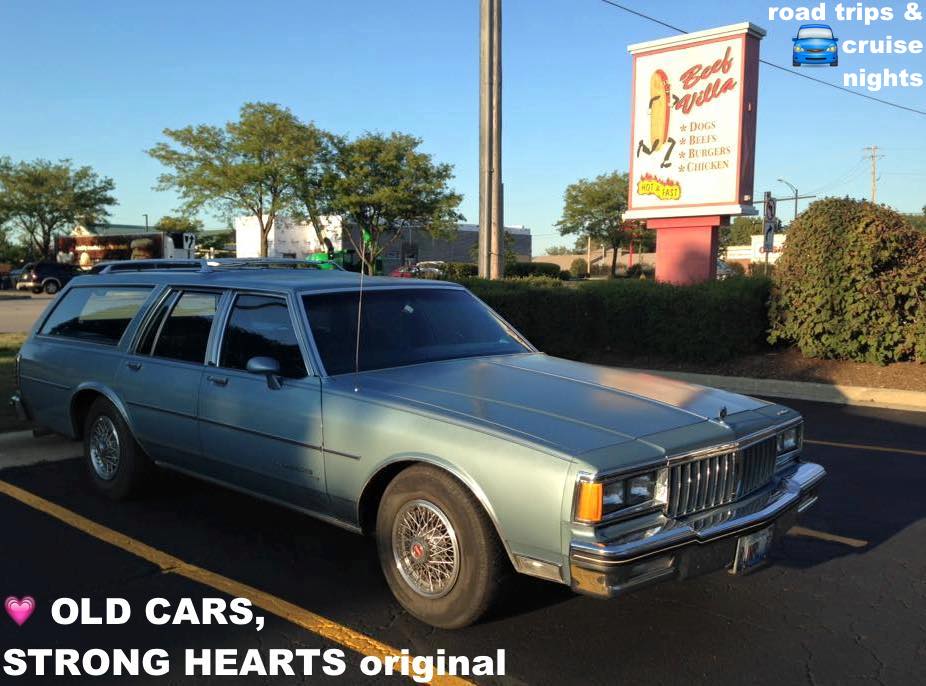 CRUISE NIGHT FUN | OLD CARS, STRONG HEARTS